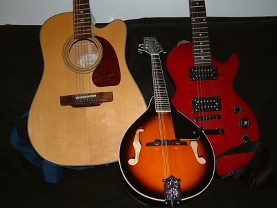 Guitars Pawn in 10 Minutes – Casa Grande Pawn Shop